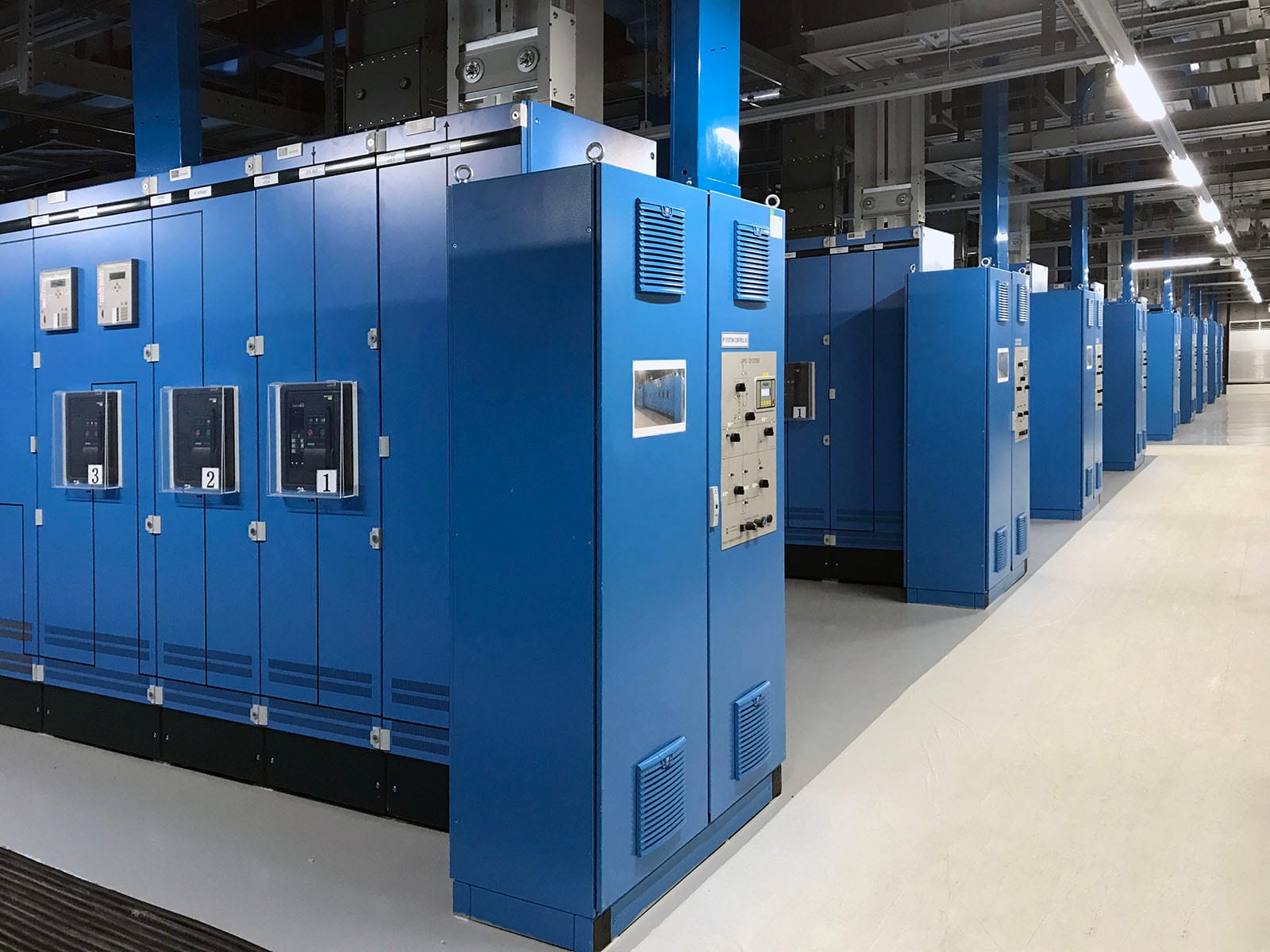 Piller UPS systems: Protect your business against power outages